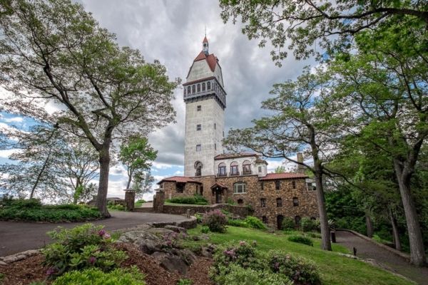Heublein Tower – Landmark Architects